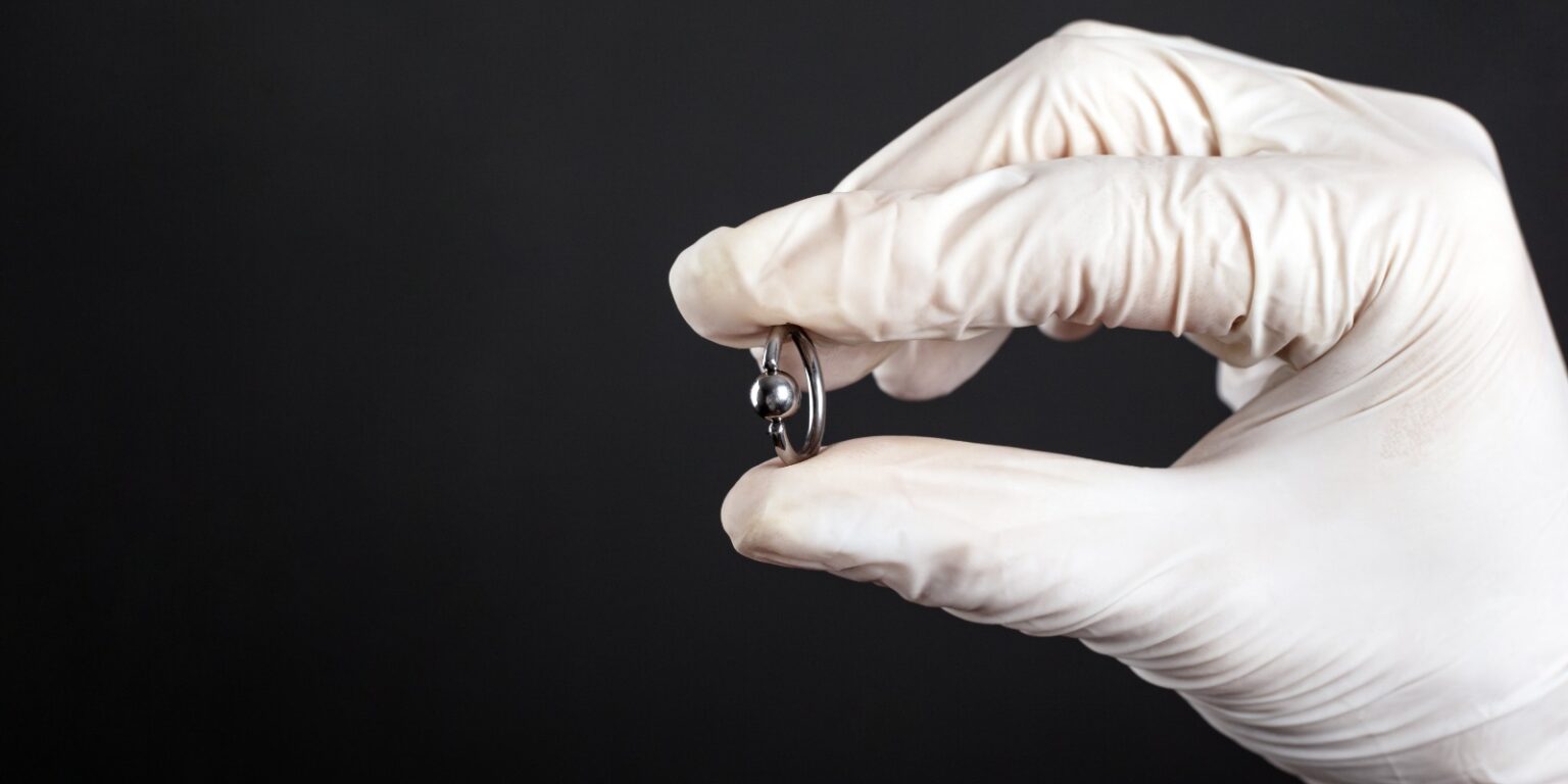 Cómo elegir la medida de tu piercing al comprar online